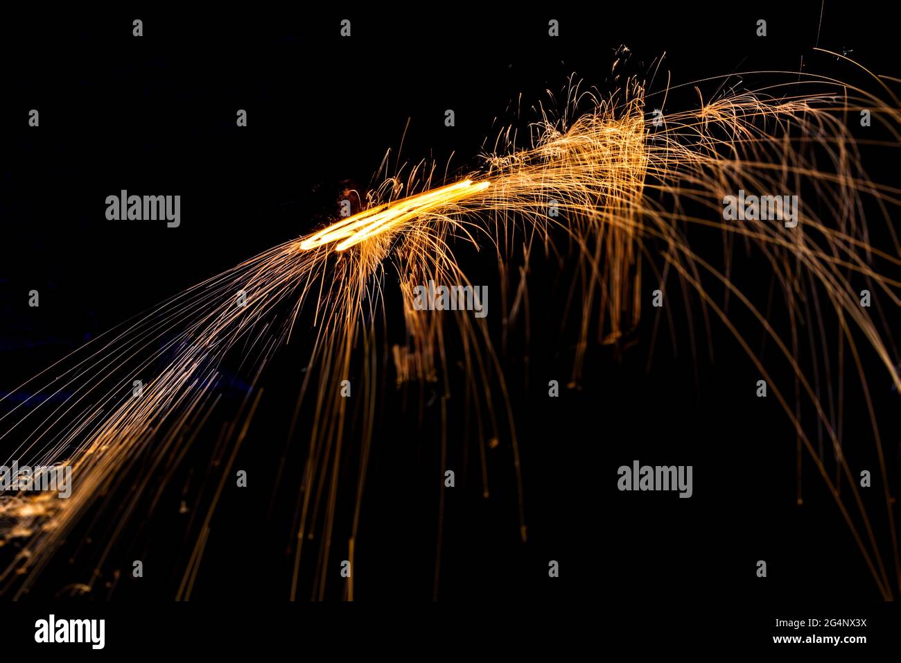 Iron wool burning hi-res stock photography and images - Alamy