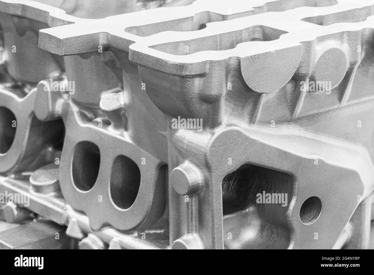 open block of four cylinder petrol engine Stock Photo - Alamy