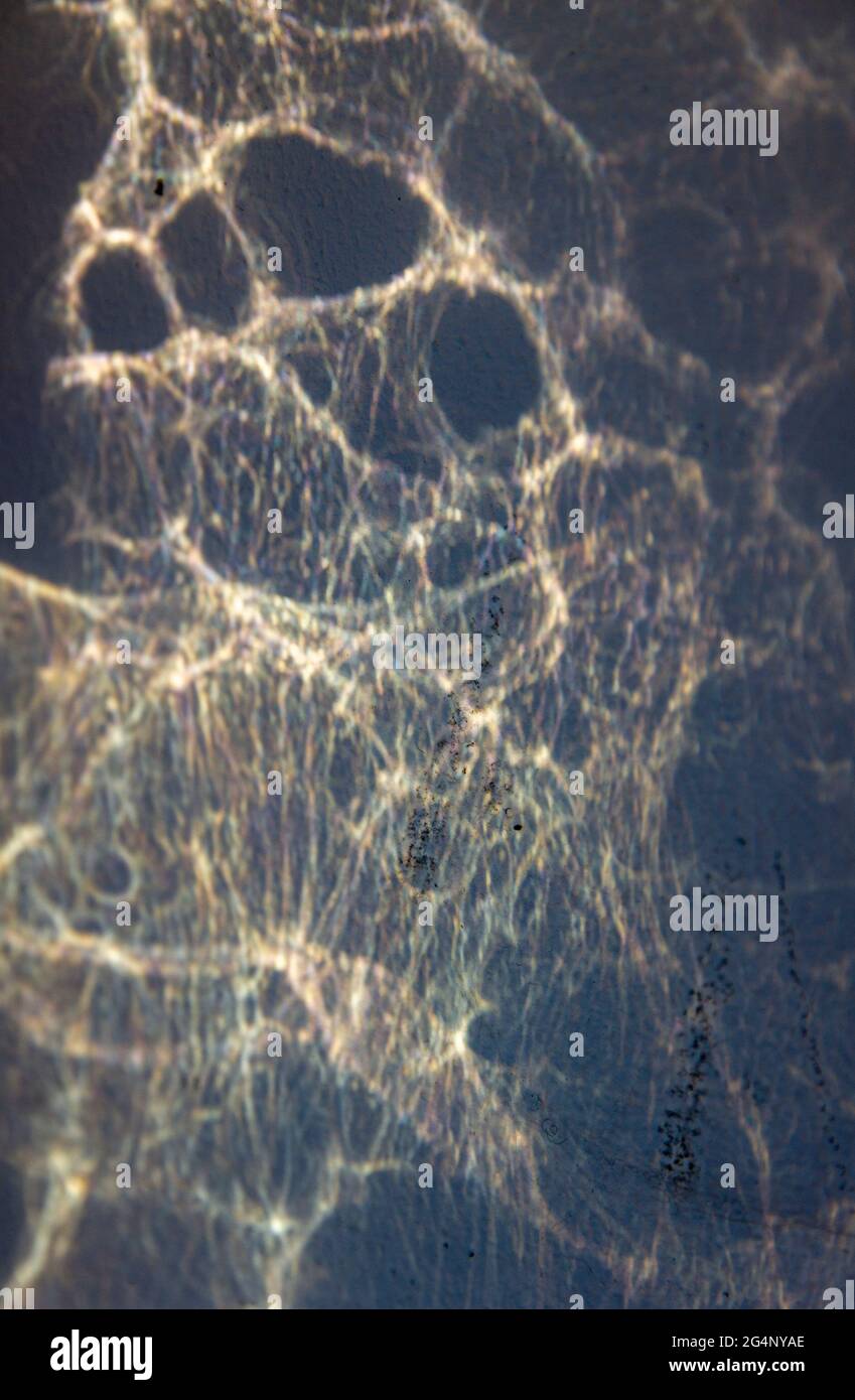 Sunlight shapes hi-res stock photography and images - Alamy