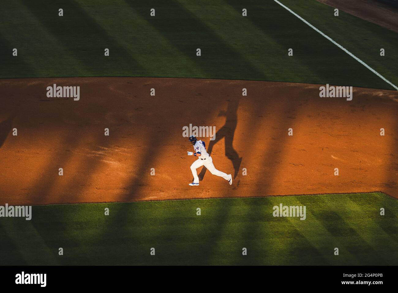 Chicago Cubs Baseball player during the golden hour Stock Photo - Alamy