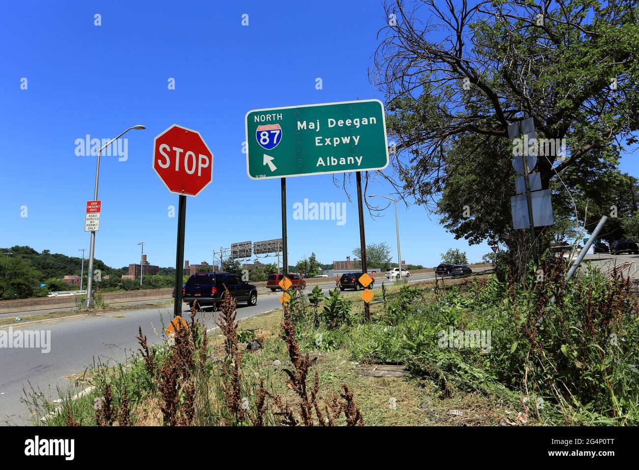 Major expressway hi-res stock photography and images - Alamy