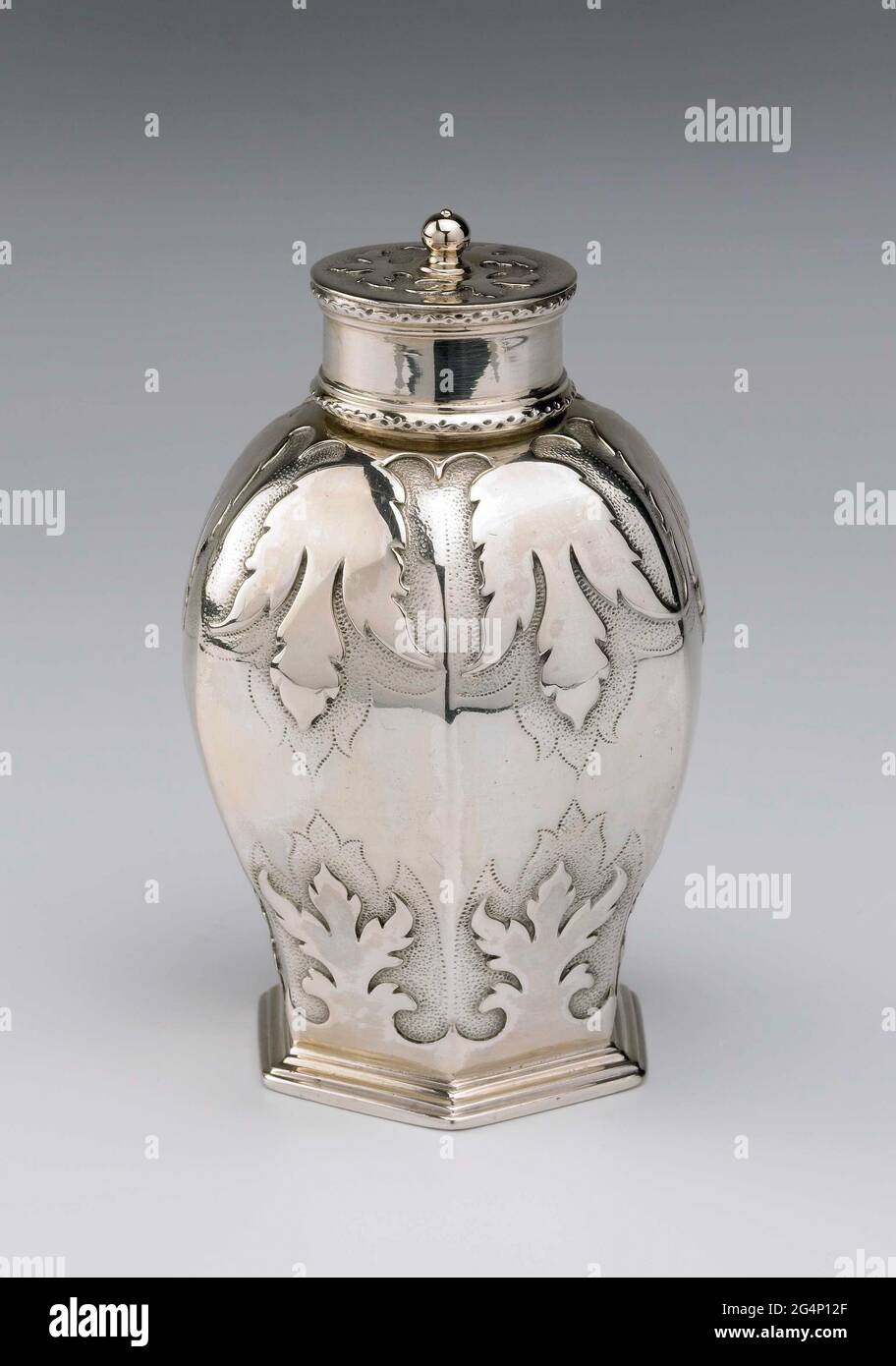 Hexagonal baluster shaped body hi-res stock photography and images - Alamy