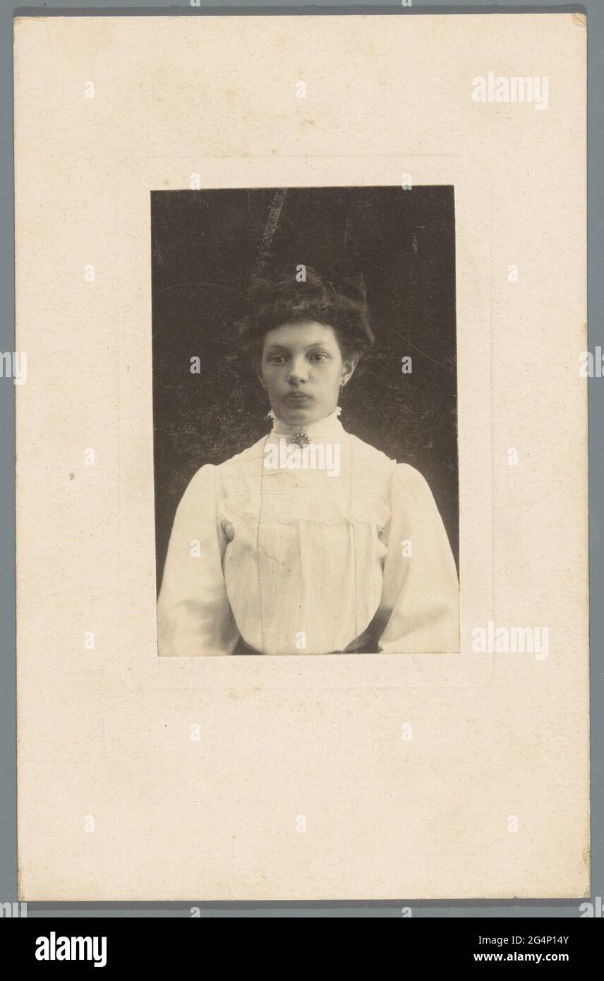 Portrait of an unknown woman Stock Photo - Alamy