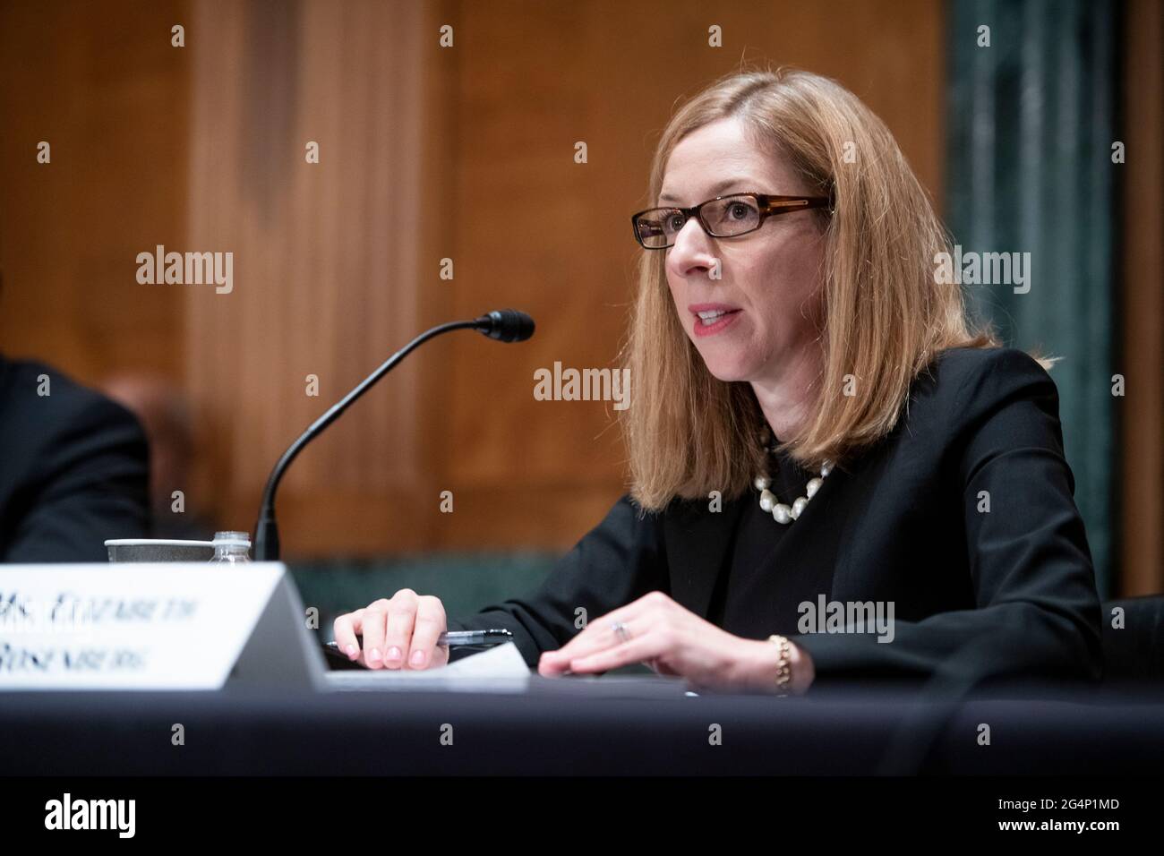 Elizabeth rosenberg hi-res stock photography and images - Alamy