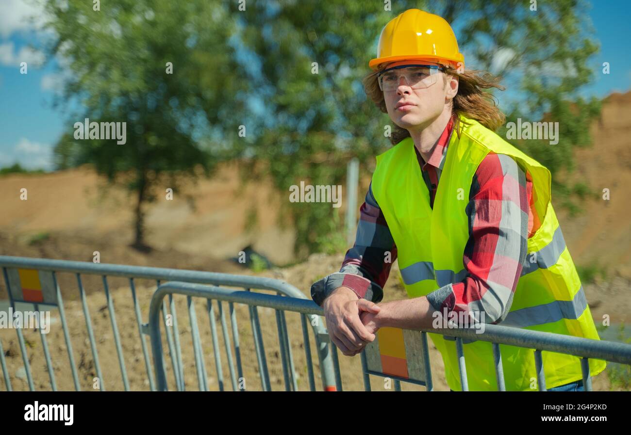 Construction high vis hi-res stock photography and images - Alamy