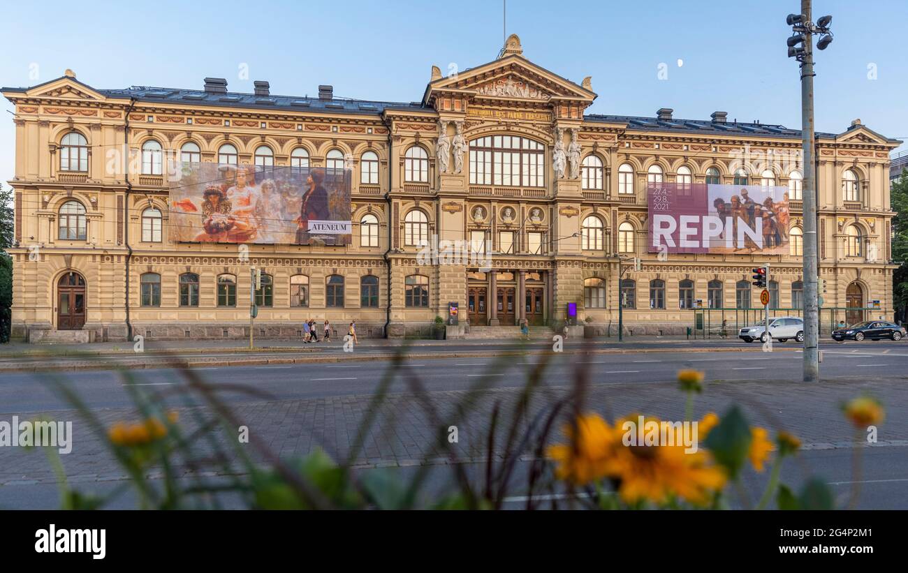 Ateneum -art museum downtown Helsinki with people walking by Stock ...