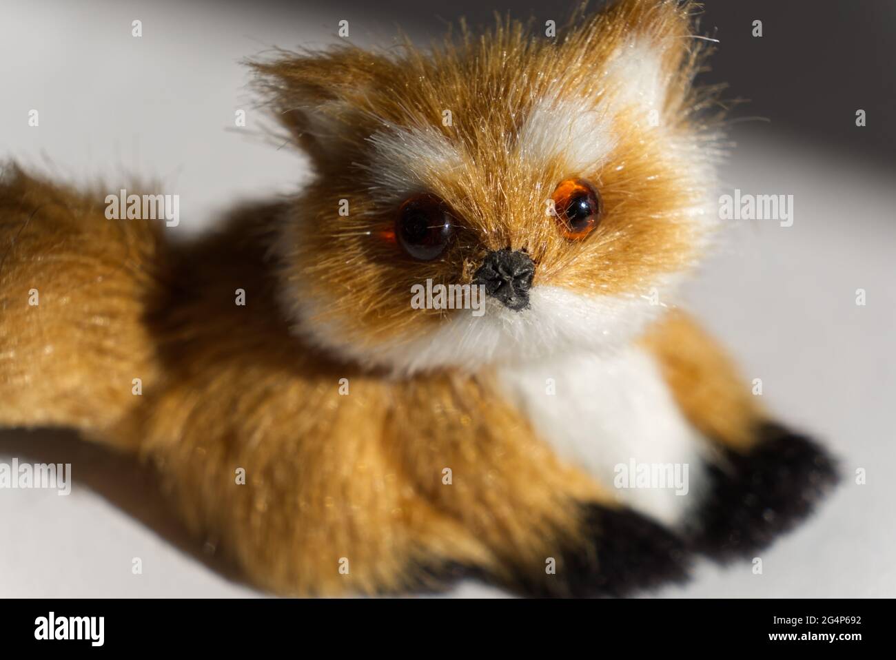 Fox puppet hi-res stock photography and images - Alamy