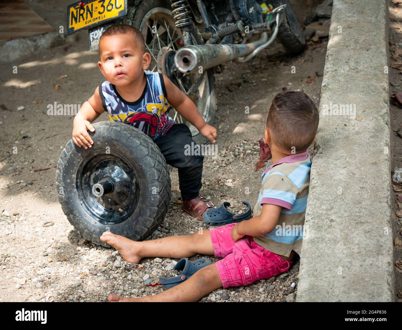 Dirty face children hi-res stock photography and images - Alamy