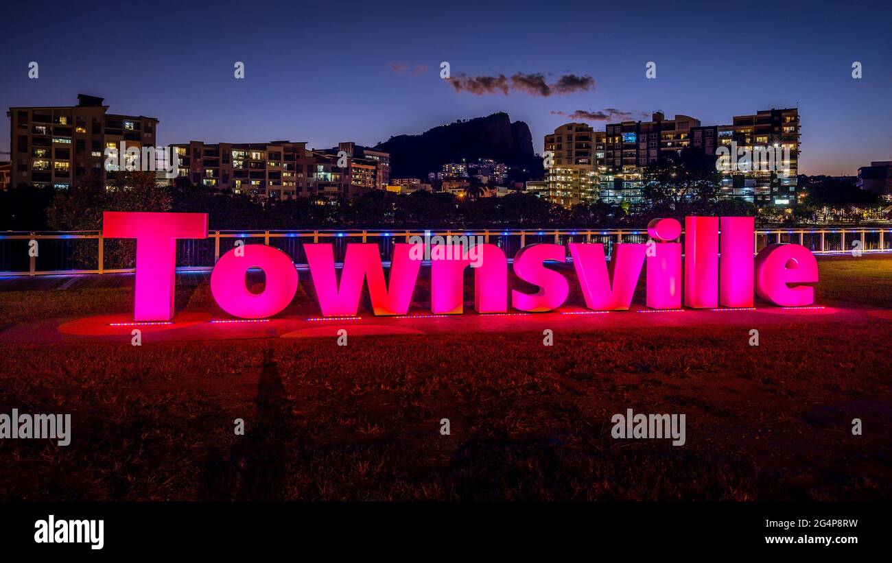 Townsville downtown view hi-res stock photography and images - Alamy