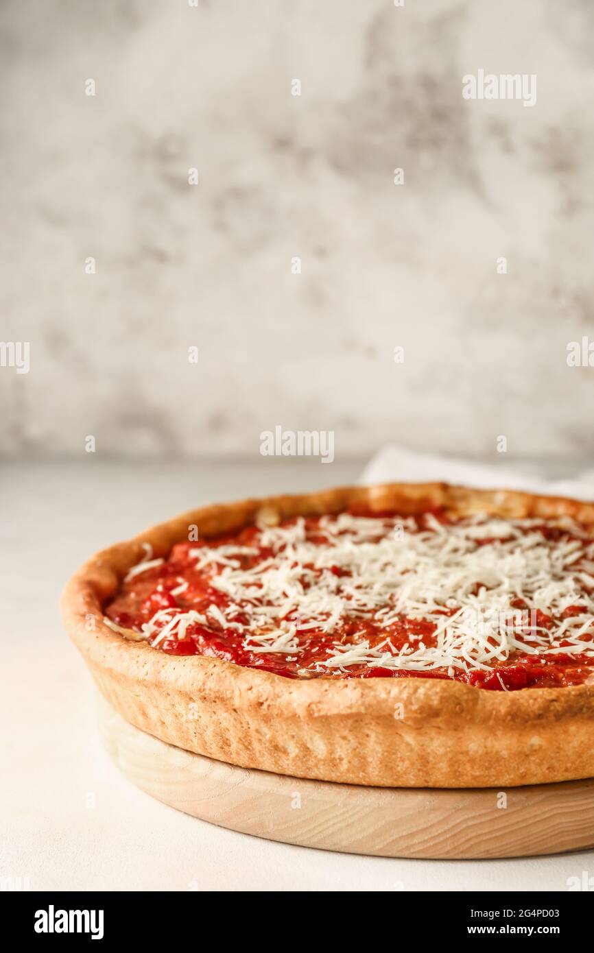 Chicago pizza white background hi-res stock photography and images - Alamy