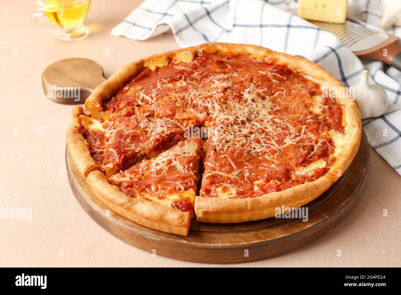 Chicago style stuffed crust pizza hi-res stock photography and images ...