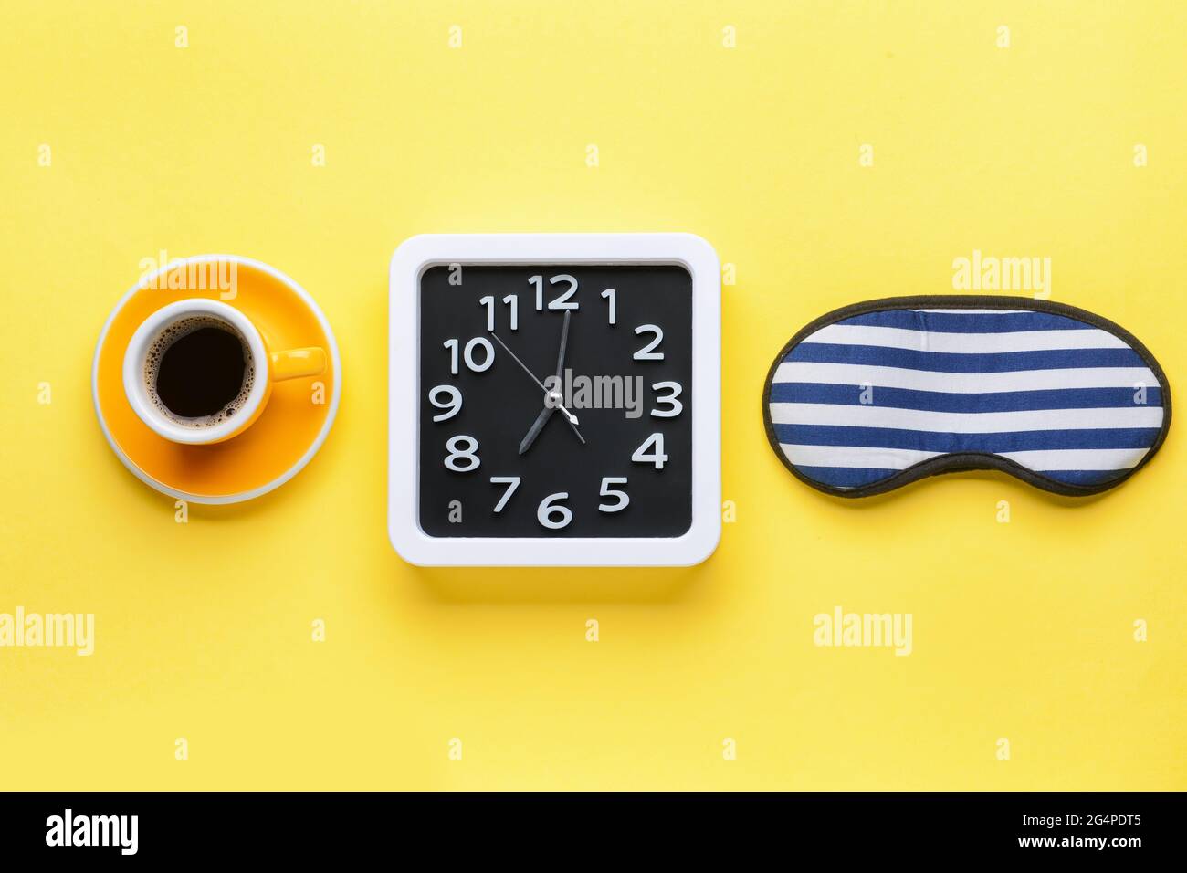 Composition with stylish clock on color background Stock Photo - Alamy