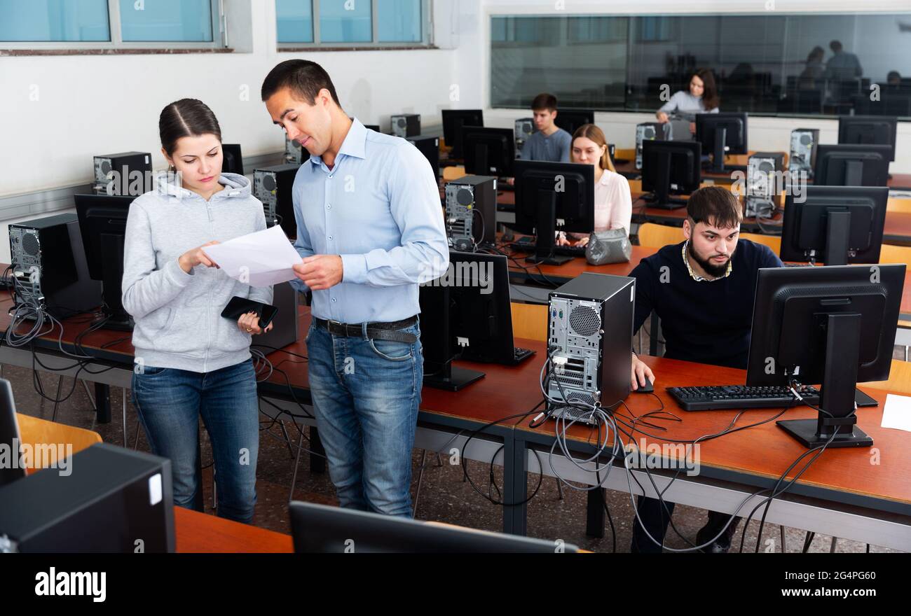 Computer science portrait woman hi-res stock photography and images - Alamy