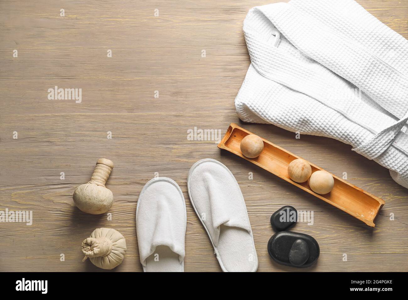 Set of spa supplies on wooden background Stock Photo - Alamy
