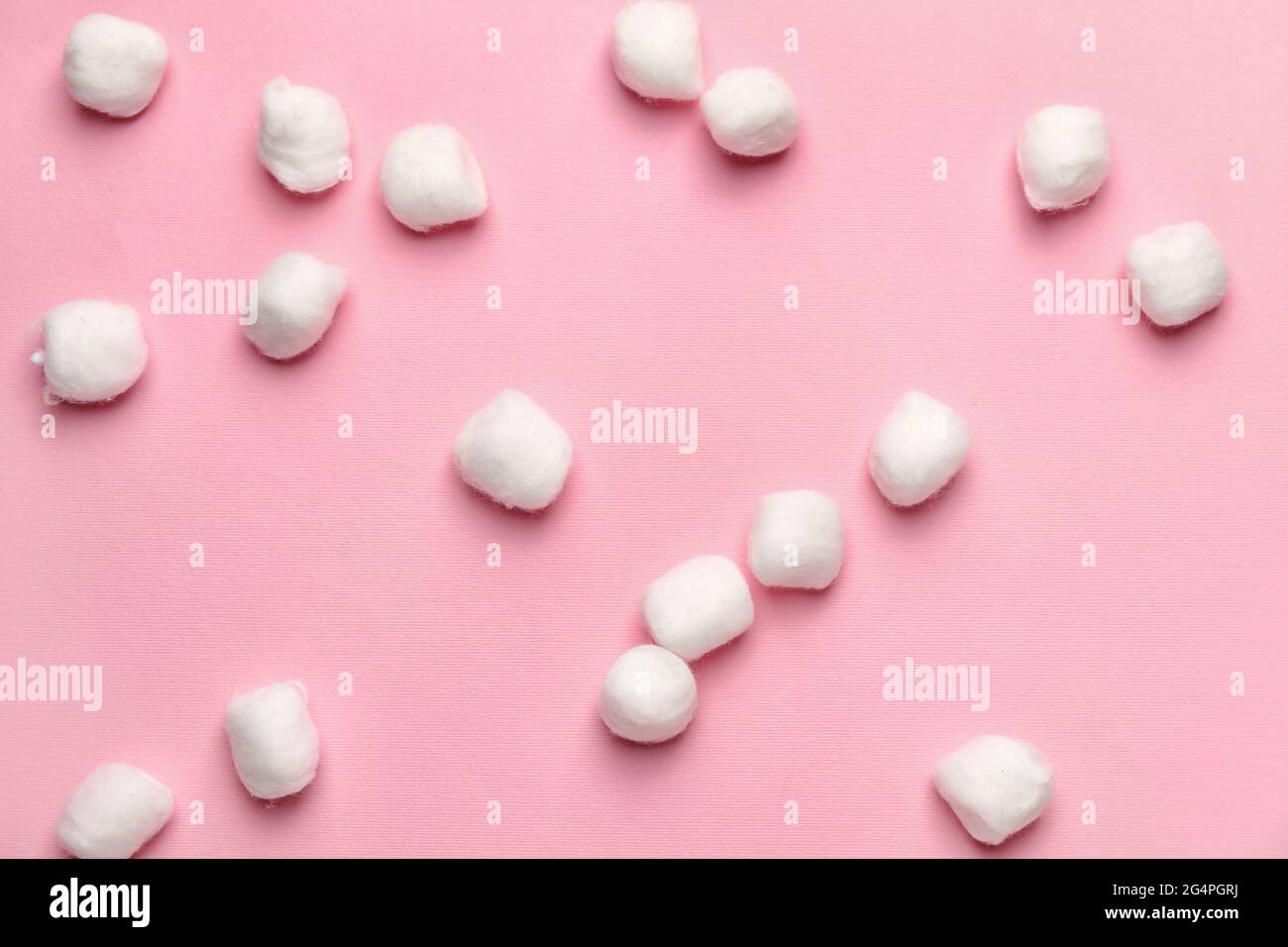 Cotton wool balls hi-res stock photography and images - Alamy