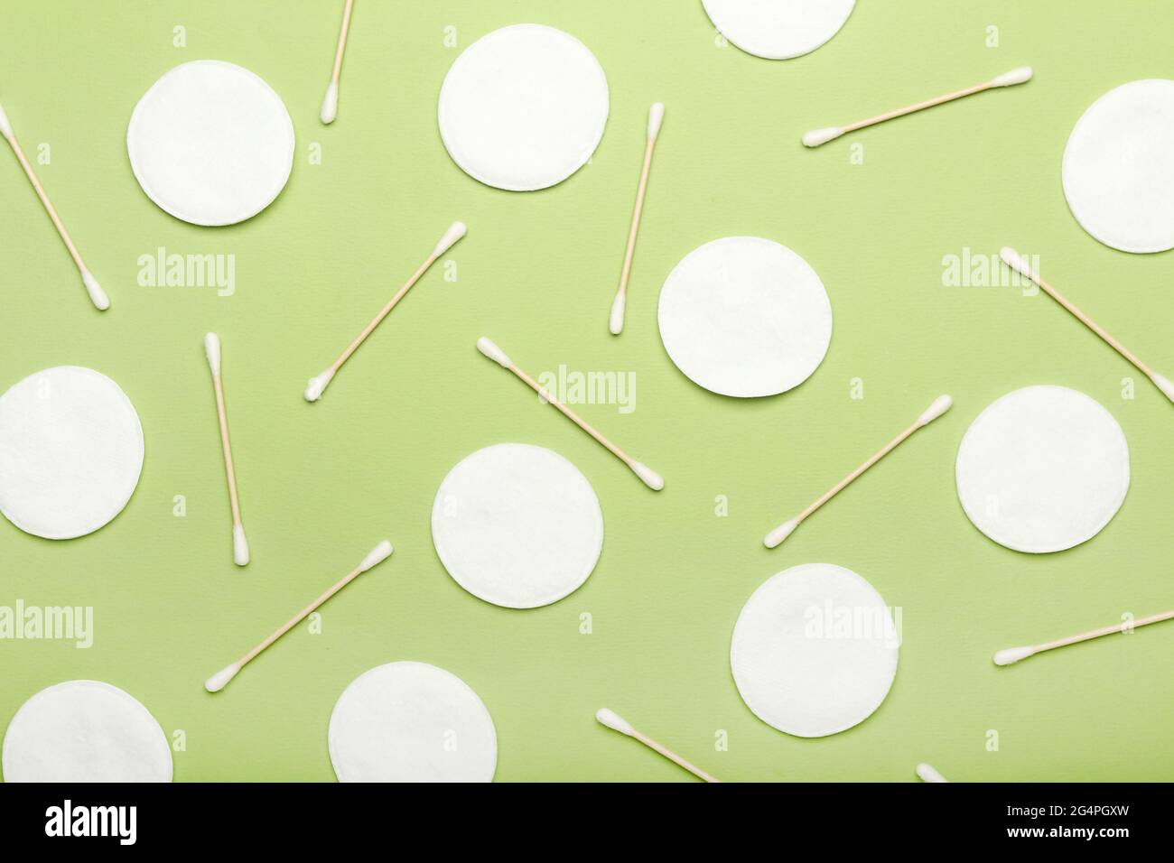 Cotton pads ear sticks hi-res stock photography and images - Alamy