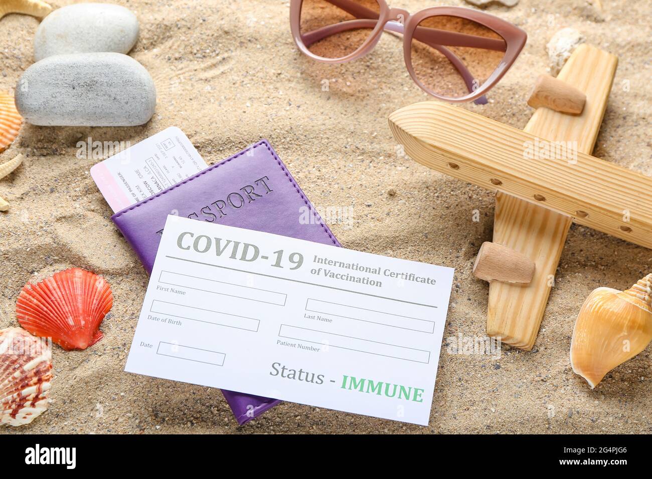 Vaccination ticket hi-res stock photography and images - Alamy