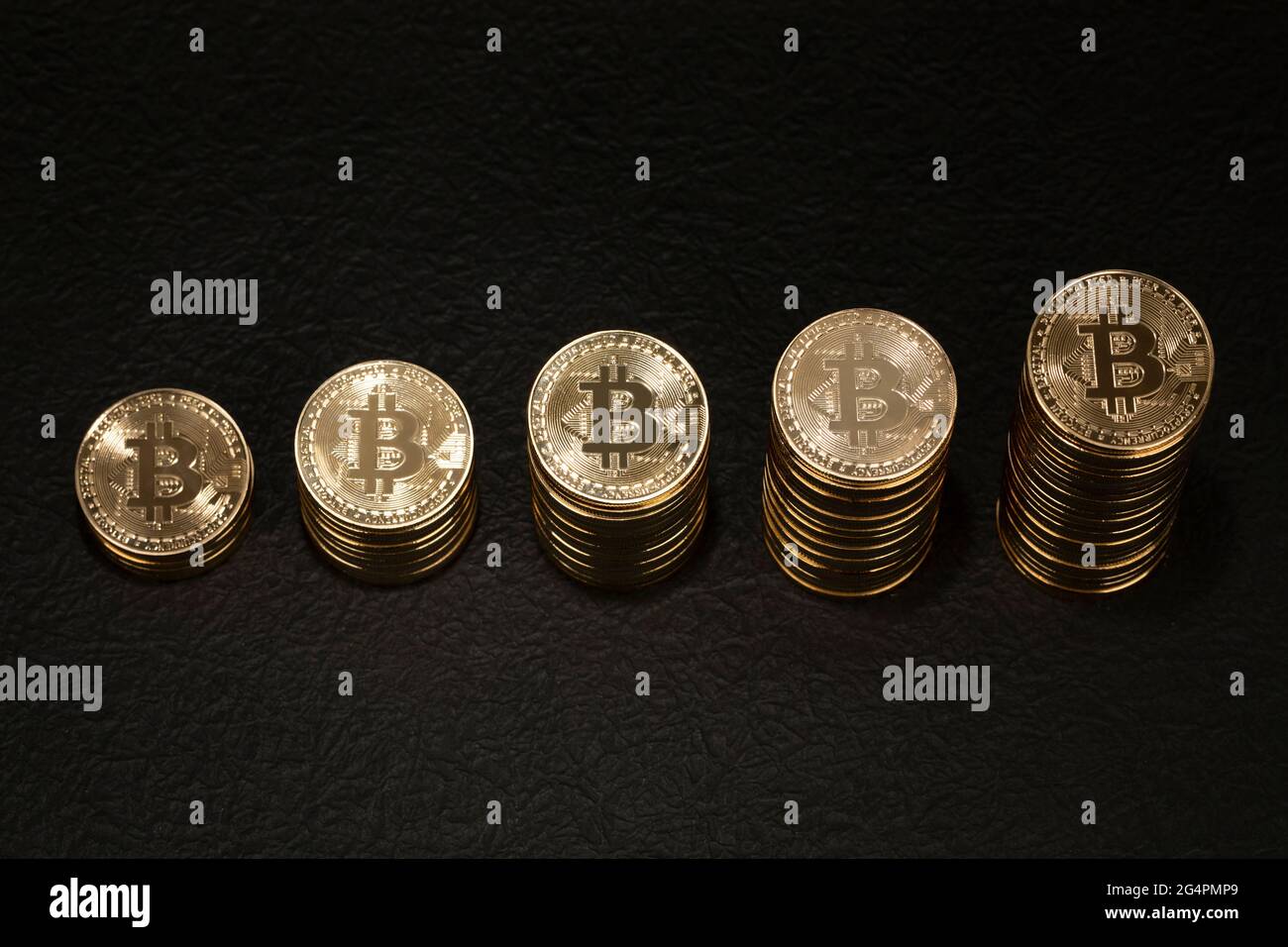 bitcoin graph in dark background Stock Photo - Alamy