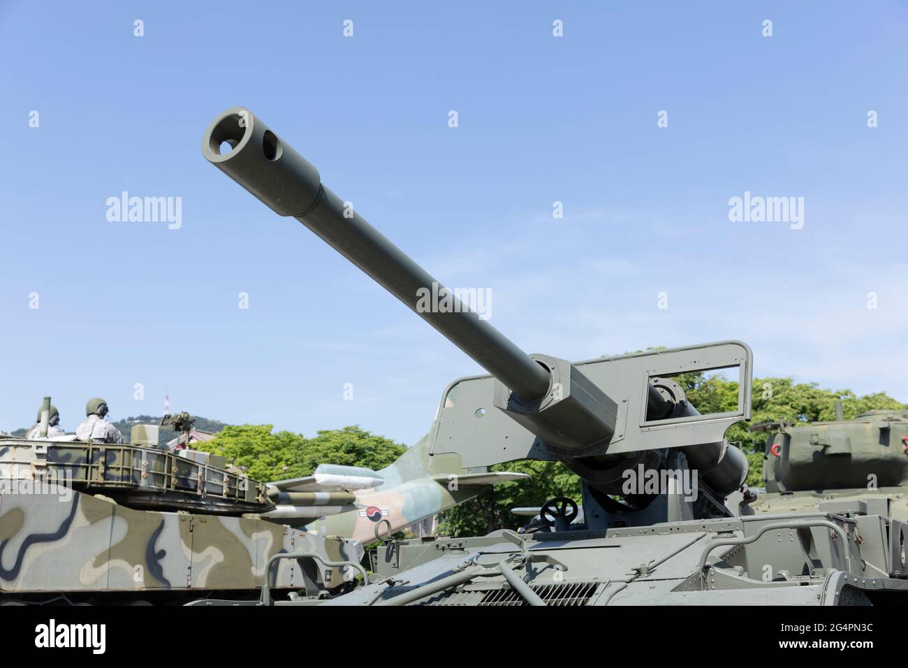 Korea war memorial cannon hi-res stock photography and images - Alamy