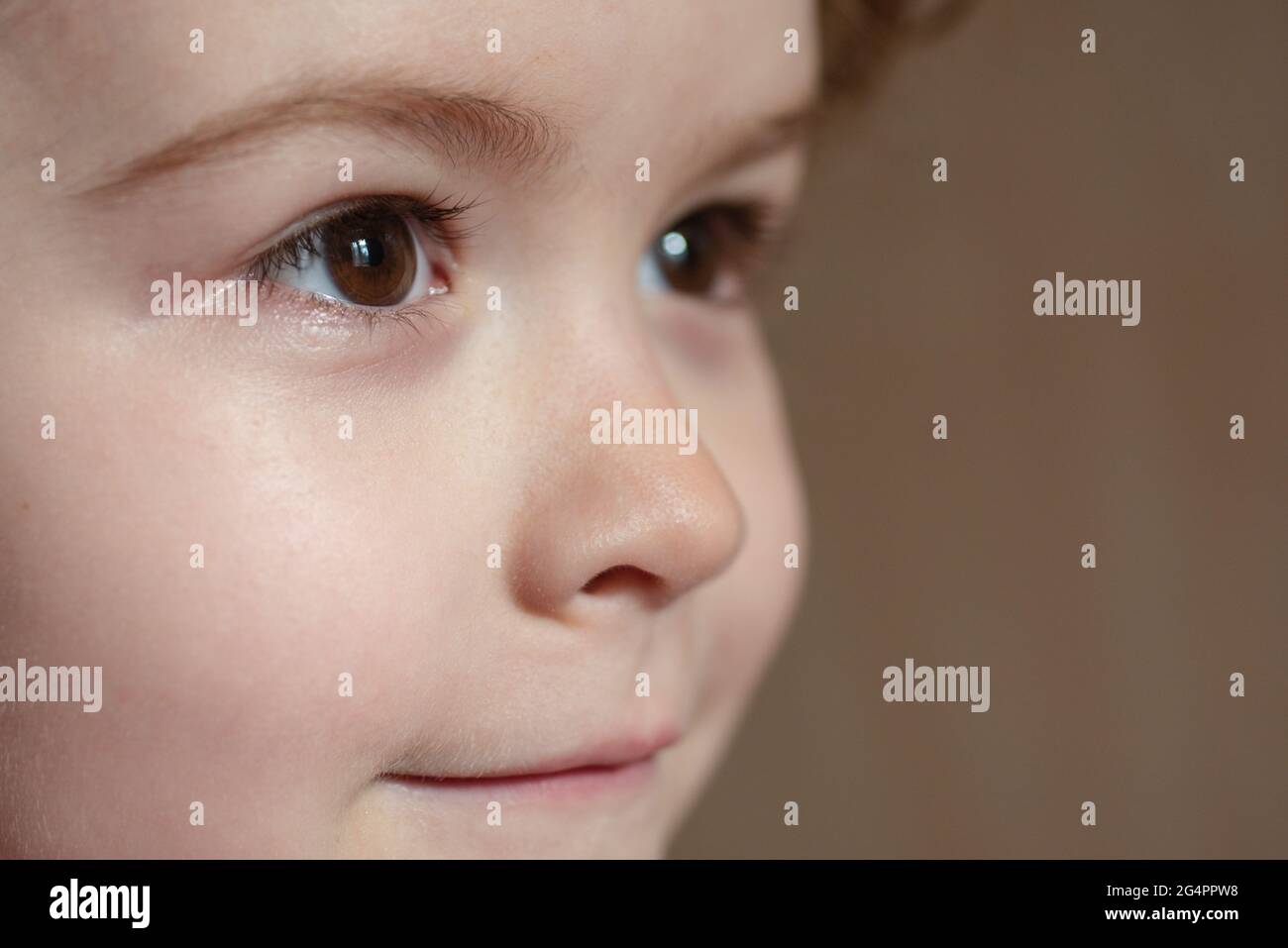 Caucasian child profile portrait close up. Kids face Stock Photo - Alamy