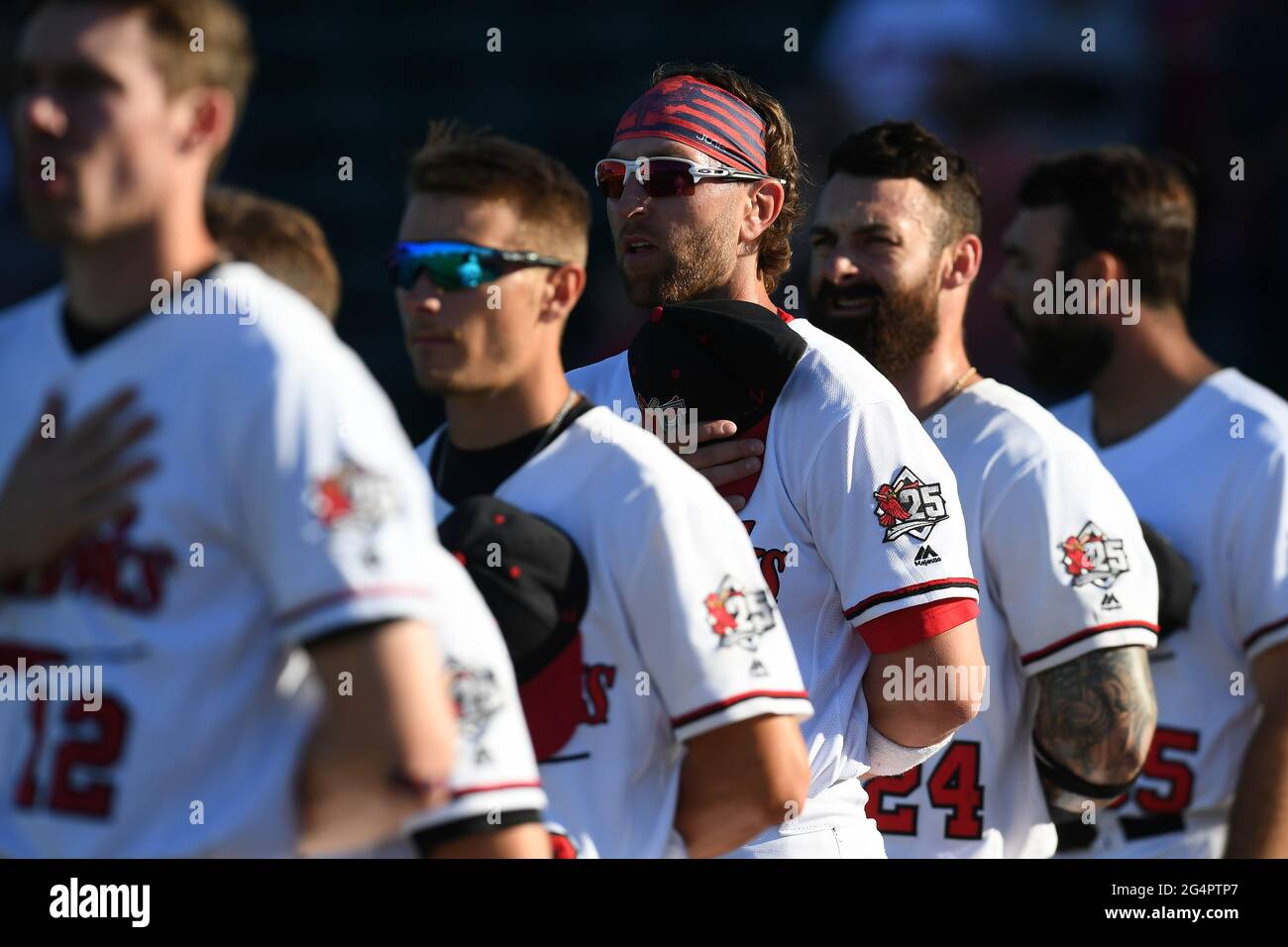 Redhawk hi-res stock photography and images - Alamy