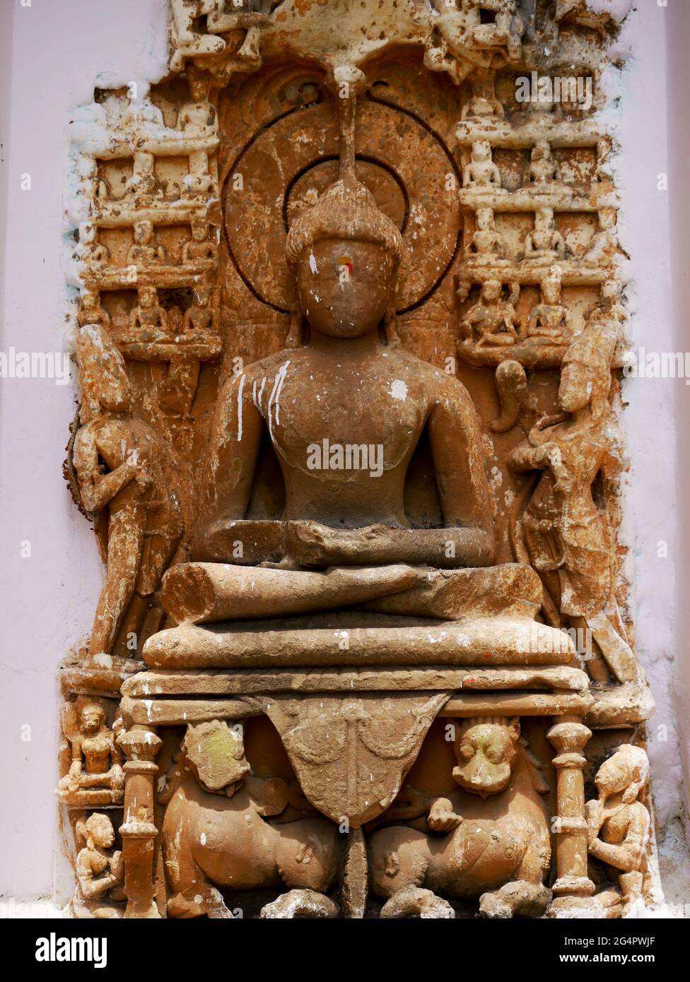 Amazing idol of hindu god lord Budhha in kanhwara shiva temple katni ...