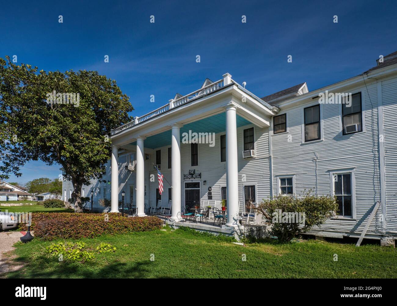 Lodge lodging building hi-res stock photography and images - Alamy