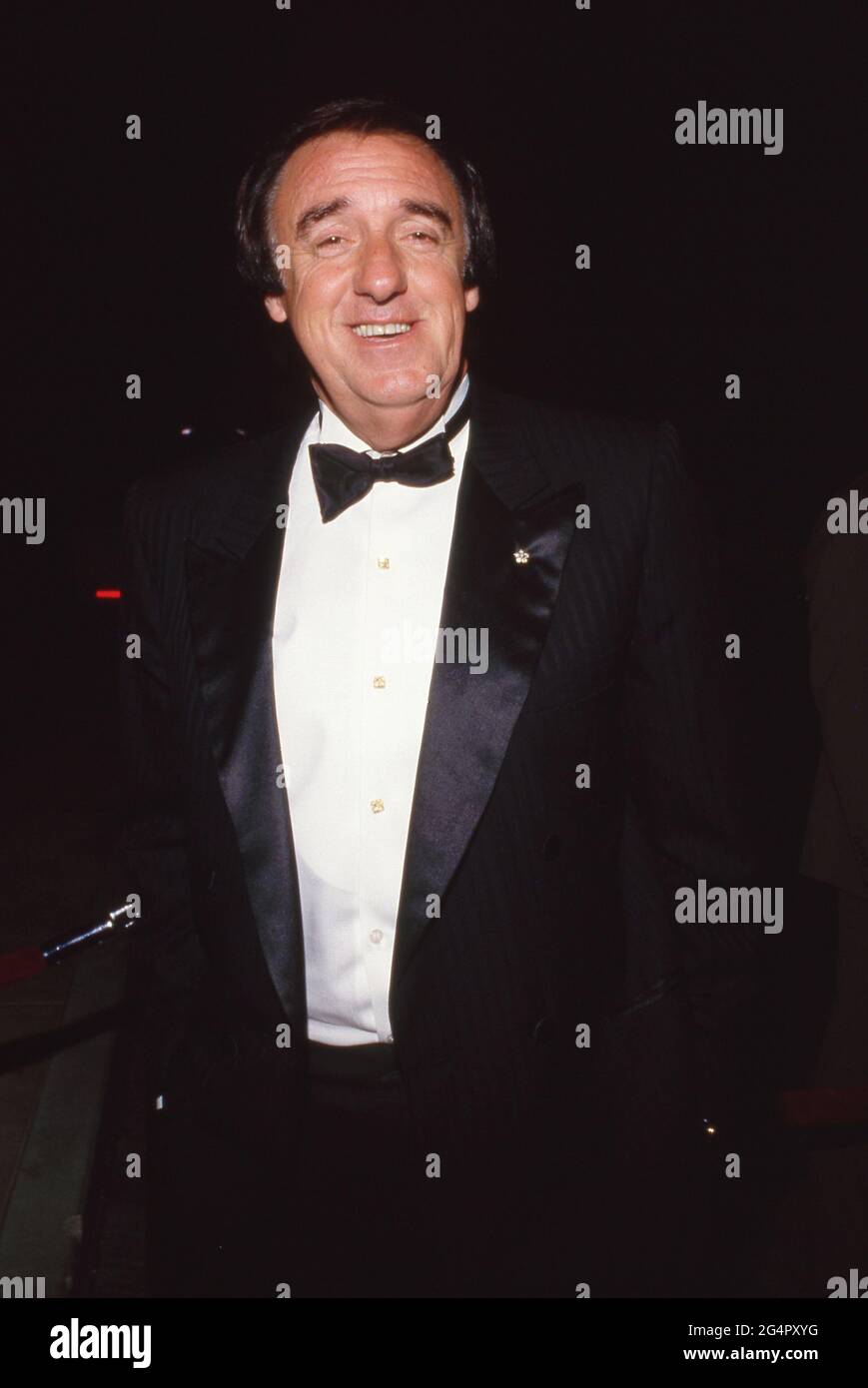 LOS ANGELES, CA - FEBRUARY 28: Actor Jim Nabors attends Barbara ...