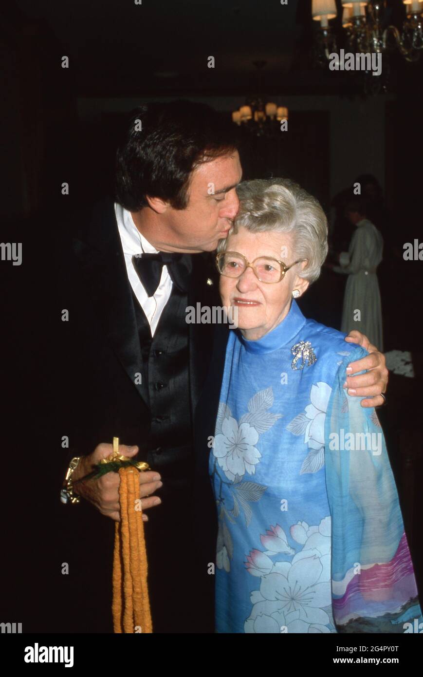 BEVERLY HILLS, CA - FEBRUARY 6: Actor Jim Nabors and mother Mavis ...
