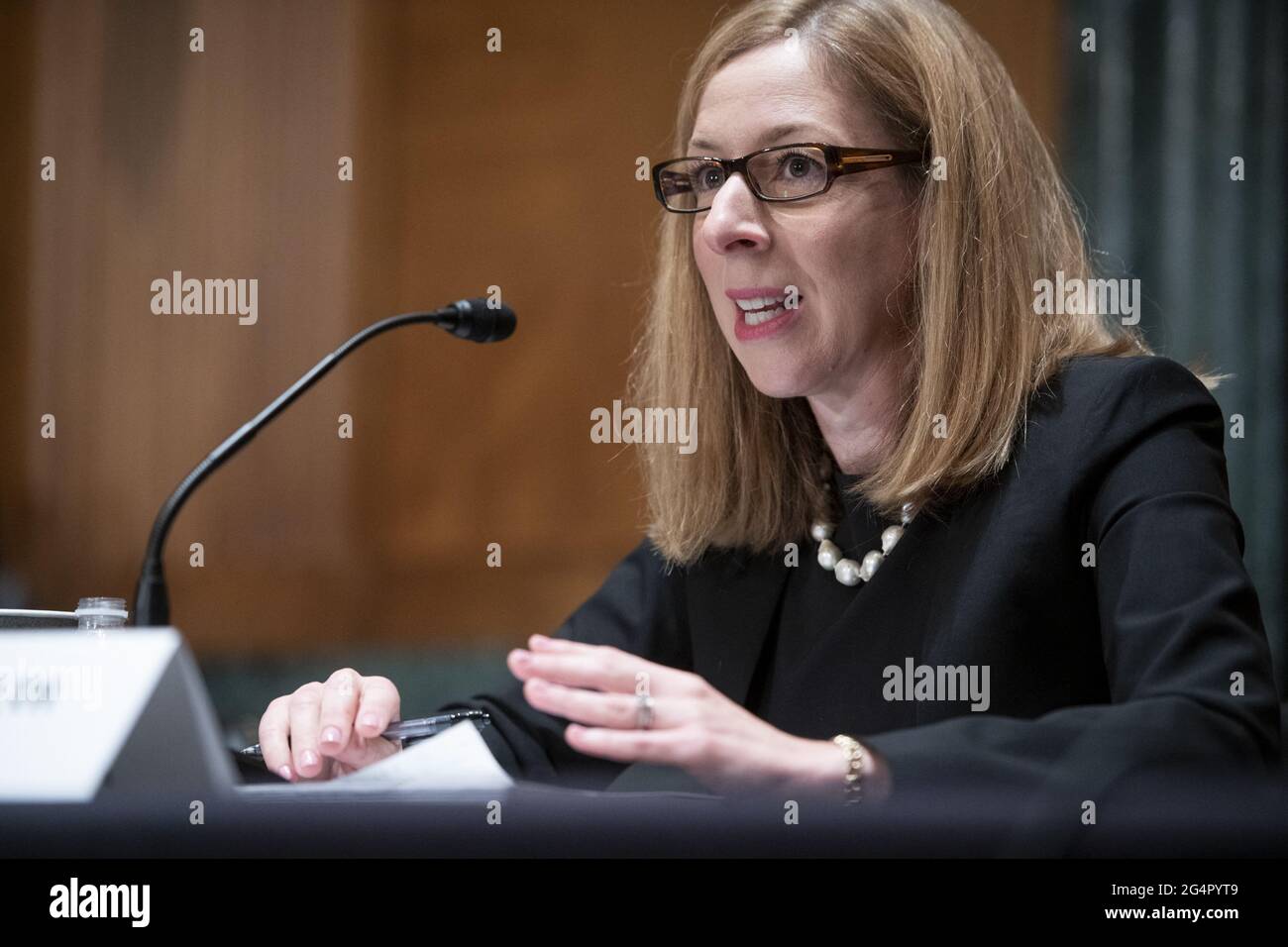 Elizabeth rosenberg treasury hi-res stock photography and images - Alamy