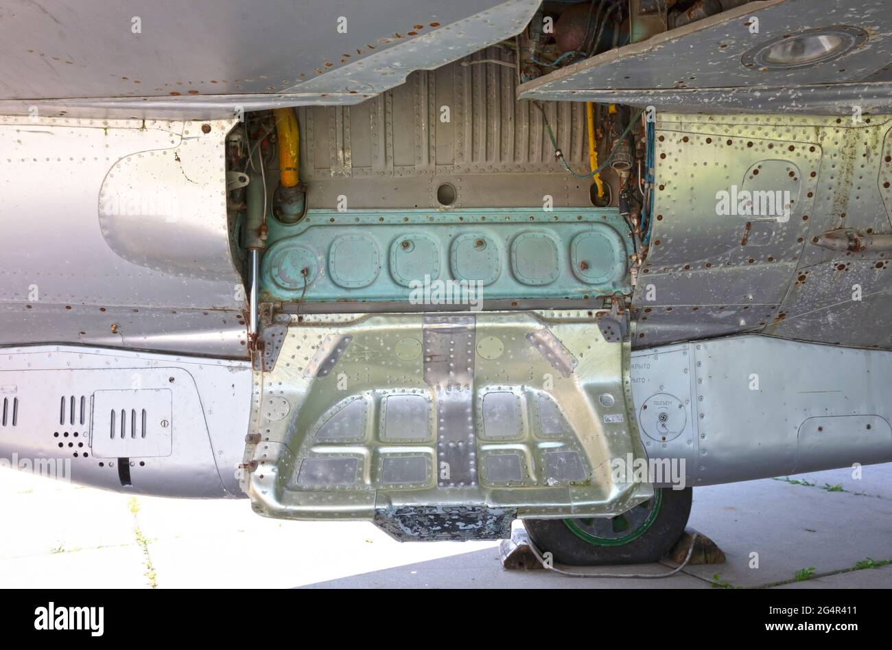 Old fighter jet hi-res stock photography and images - Alamy