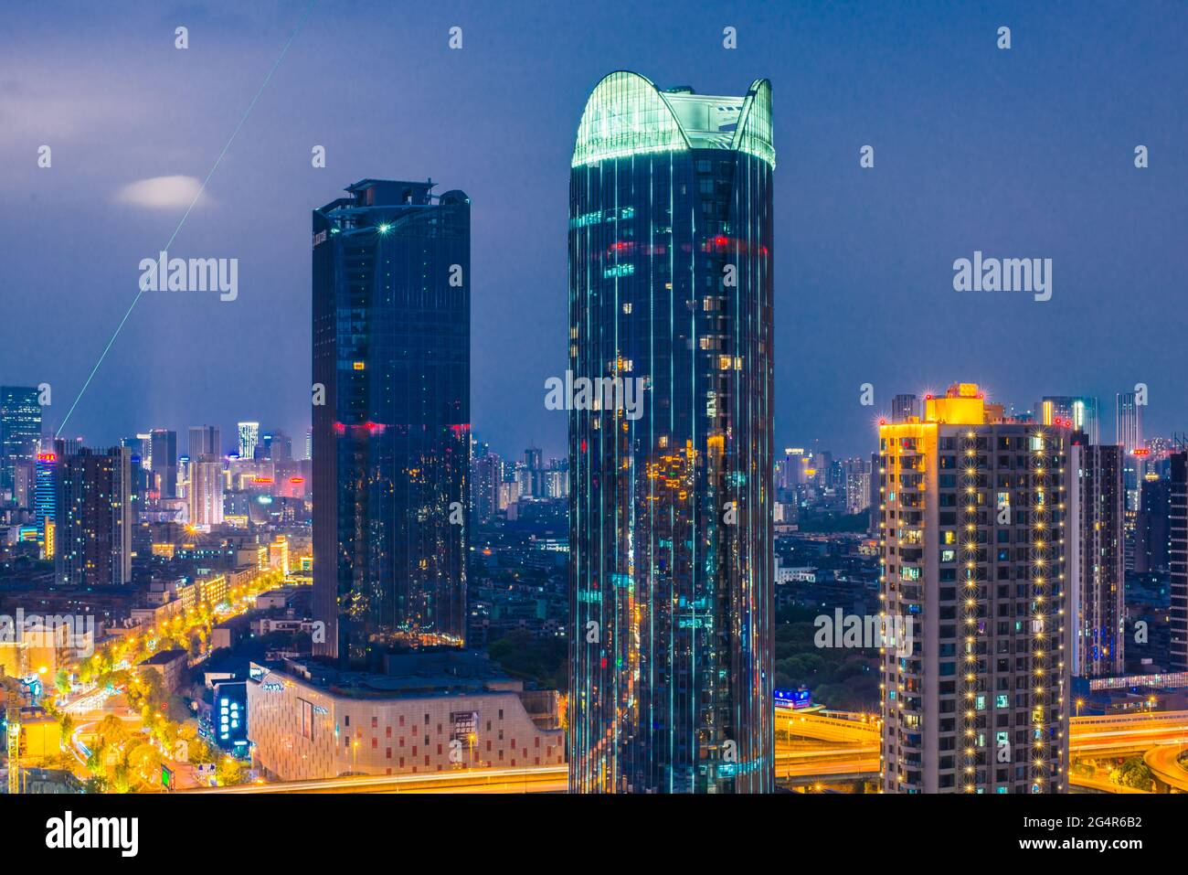 Night lights on chengdu road hi-res stock photography and images - Alamy