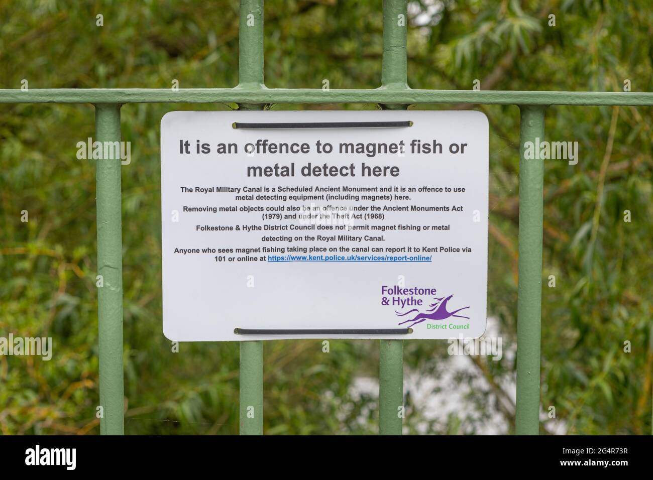 No metal detecting sign hi-res stock photography and images - Alamy