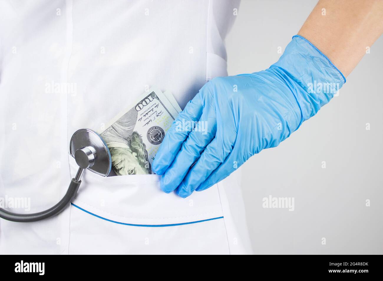 Money health insurance hi-res stock photography and images - Alamy