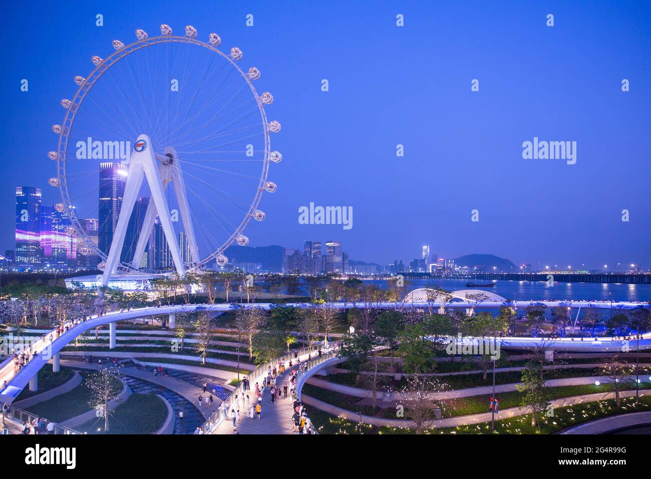 The light of the bay area the ferris wheel Stock Photo - Alamy