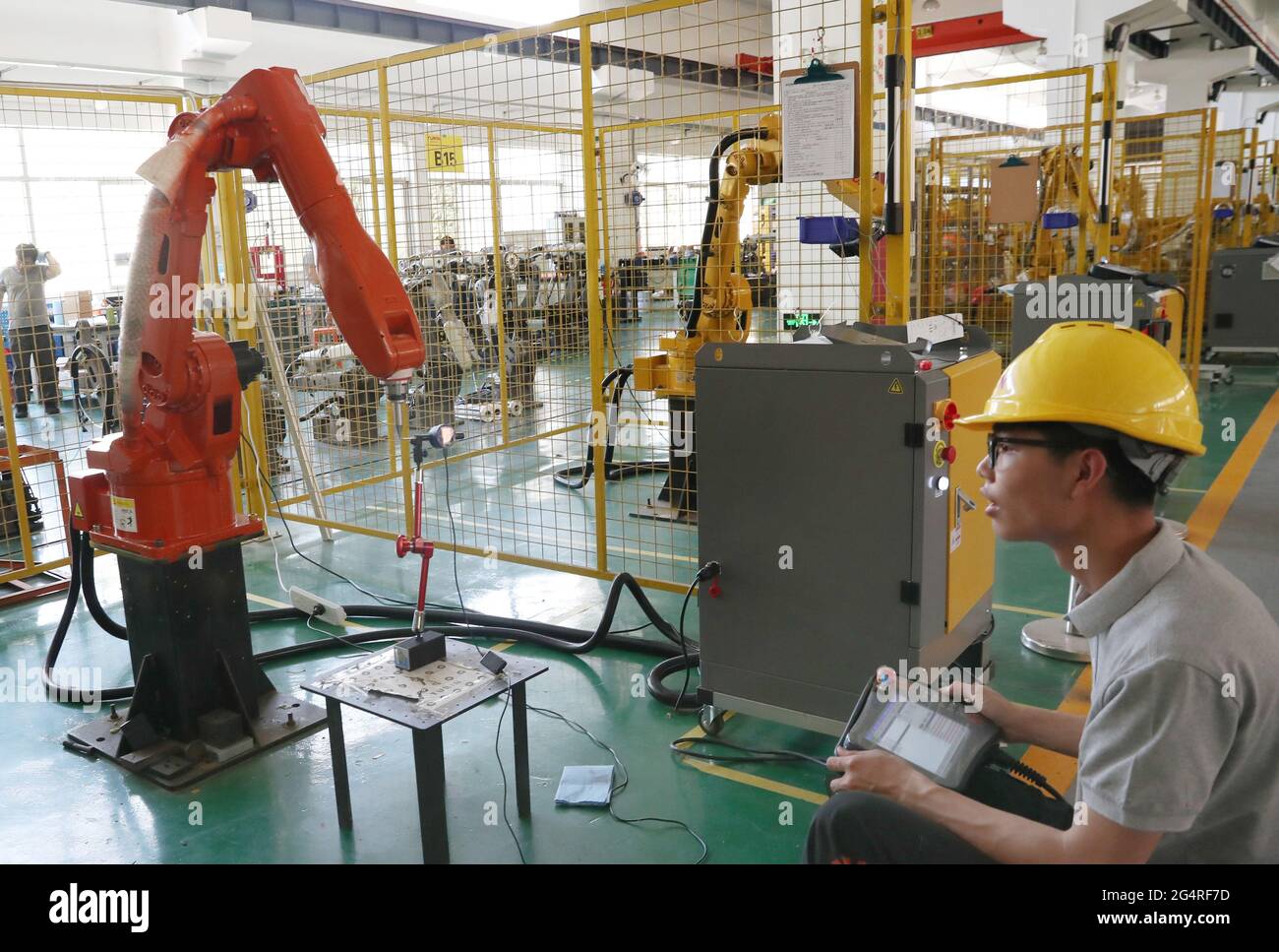 Scara robot hi-res stock photography and images - Alamy