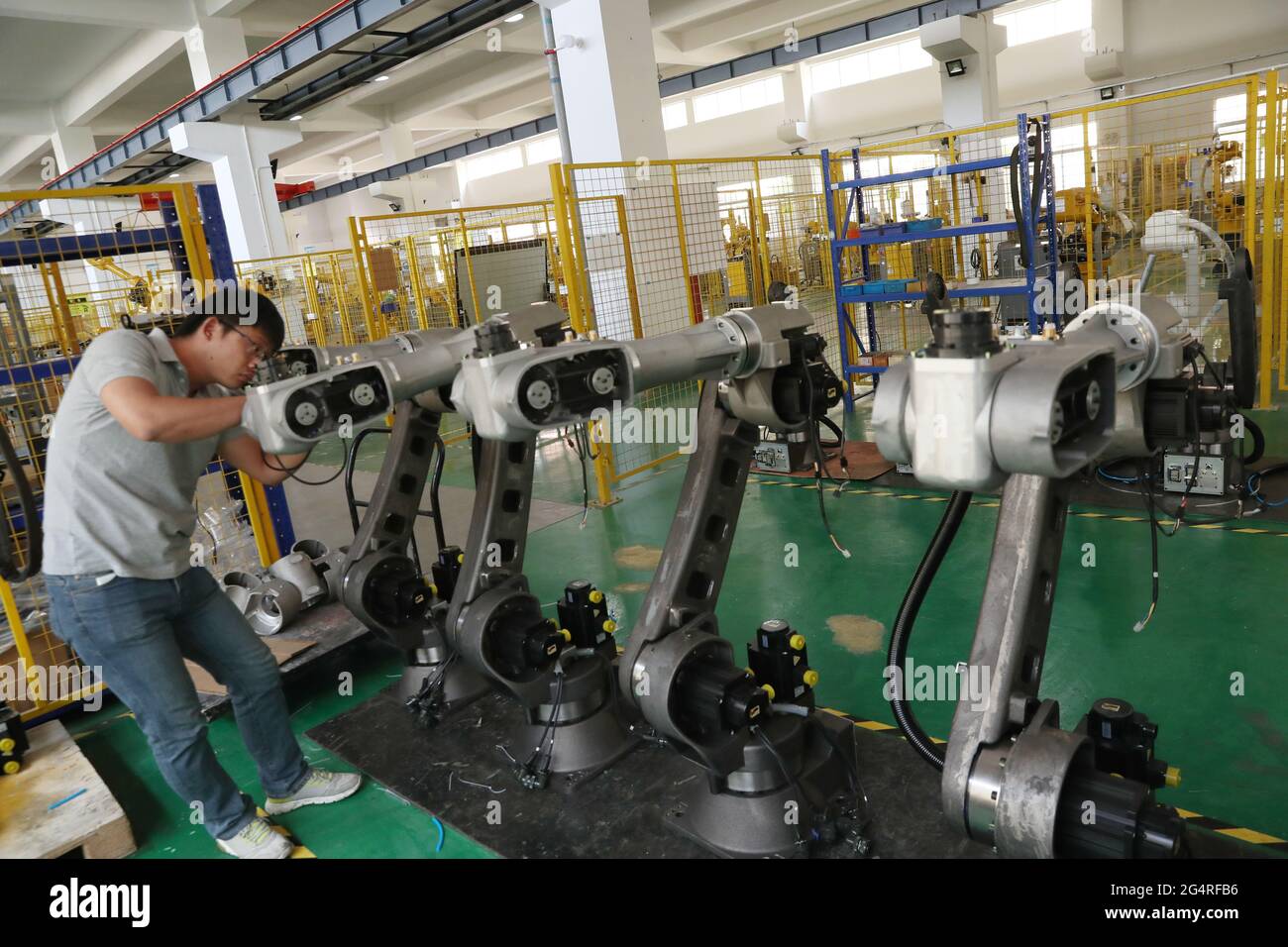 Turing robot hi-res stock photography and images - Alamy