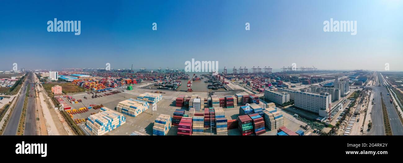 Whampoa ferry pier hi-res stock photography and images - Alamy