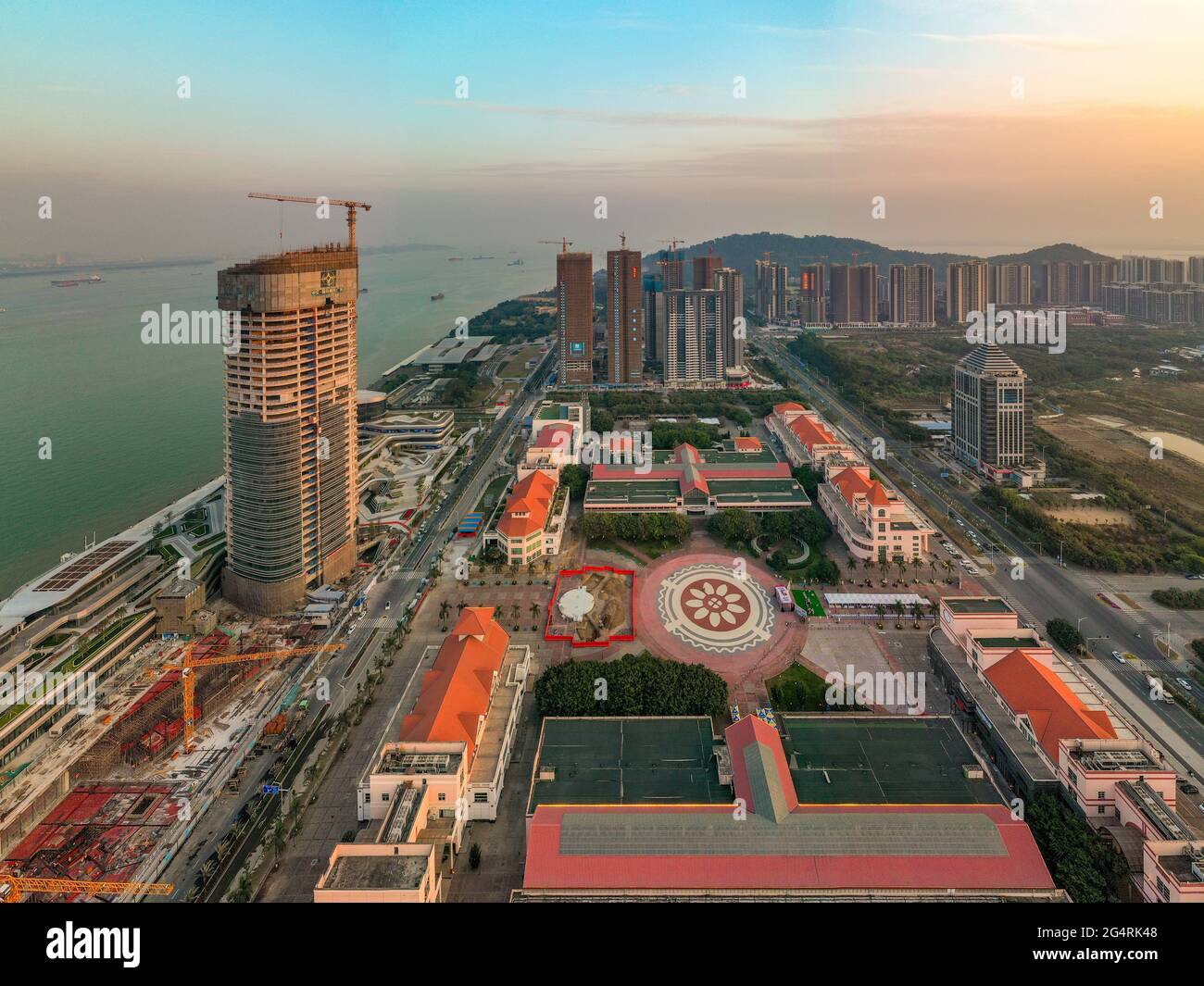 The modern height of guangzhou hi-res stock photography and images - Alamy