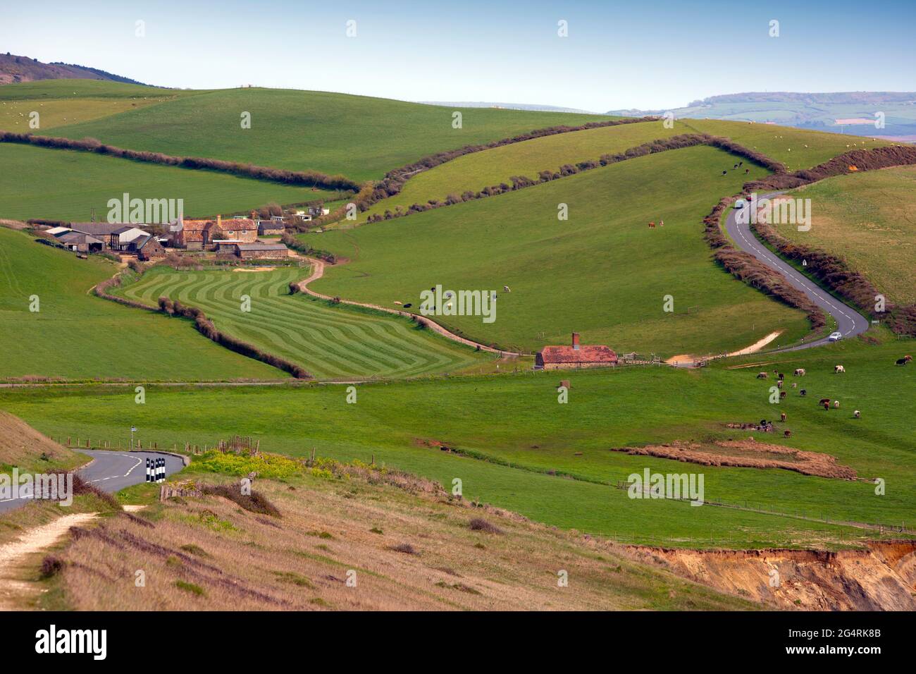 Compton farm cottages hi-res stock photography and images - Alamy