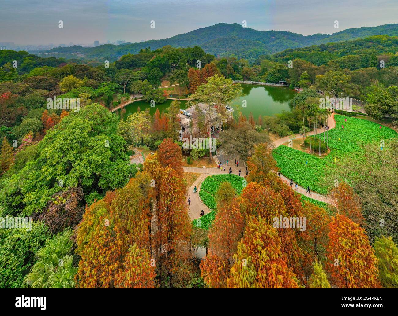 Baiyun mountain hi-res stock photography and images - Alamy