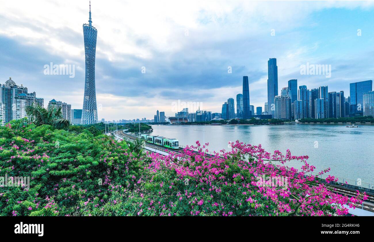 Guangzhou china architecture street sign hi-res stock photography and ...