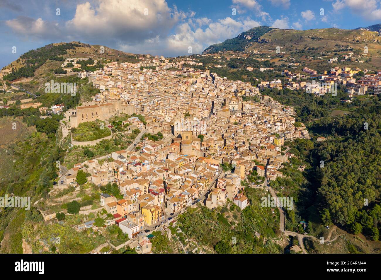 Caccamo sicily hi-res stock photography and images - Alamy