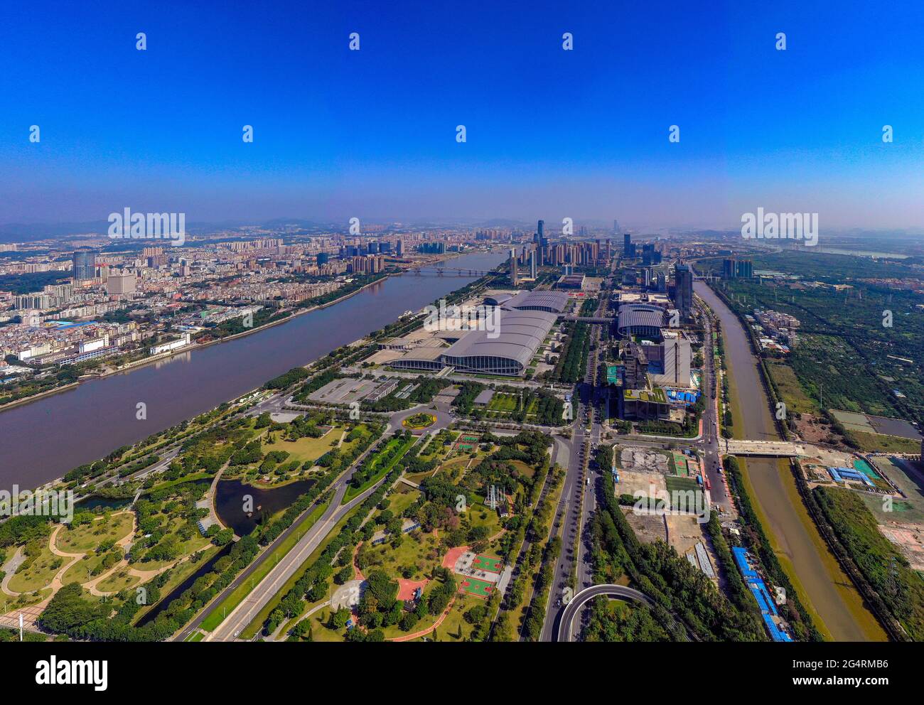Guangzhou international exhibition center china hi-res stock ...