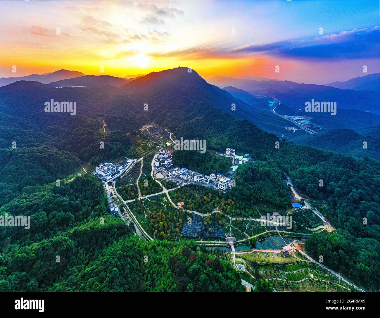 Lutian town hi-res stock photography and images - Alamy