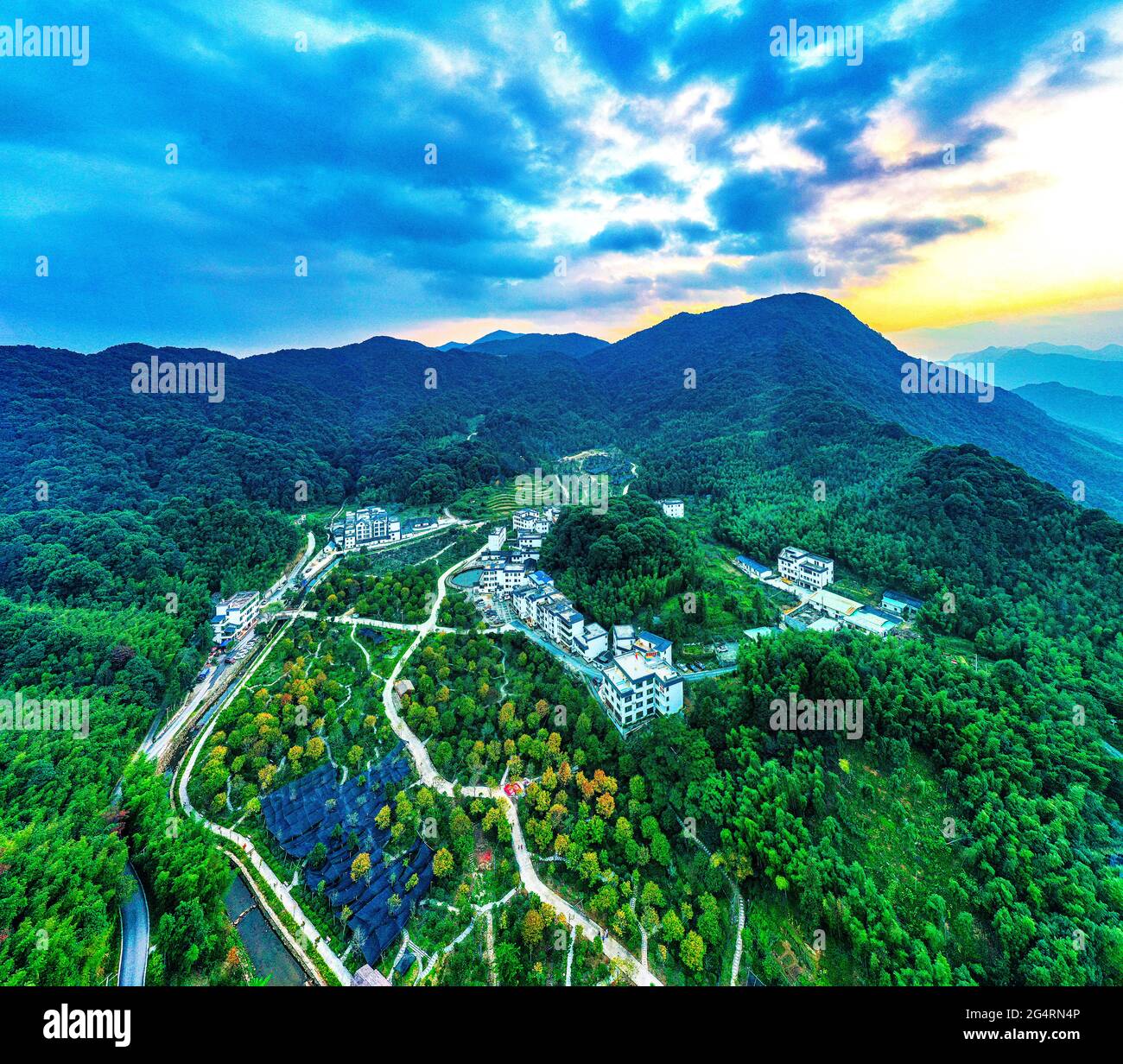 Guifeng village hi-res stock photography and images - Alamy