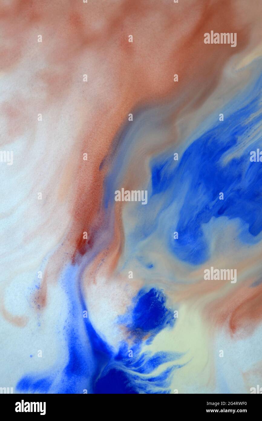 Blurred brown diagonal lines hi-res stock photography and images - Alamy