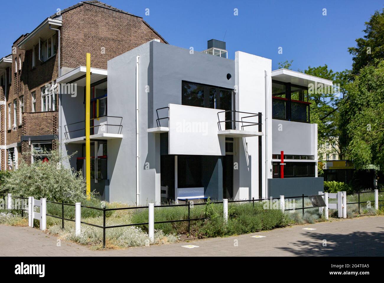 De stijl movement hi-res stock photography and images - Alamy