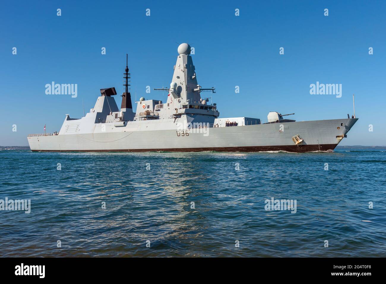 The Royal Navy Type 45 guided missile destroyer HMS Defender (D36 ...