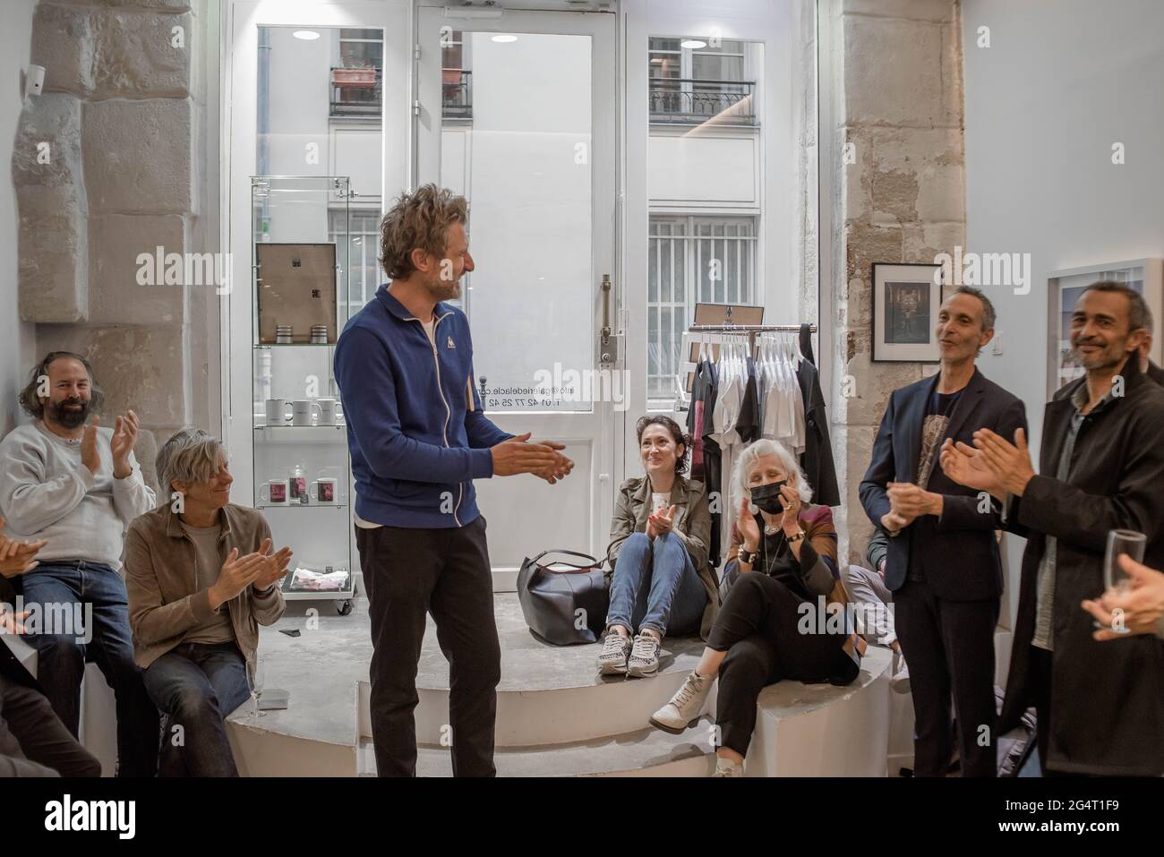 Yannick laurent acteur arcelin theophile peintre et dessinateur hi-res ...